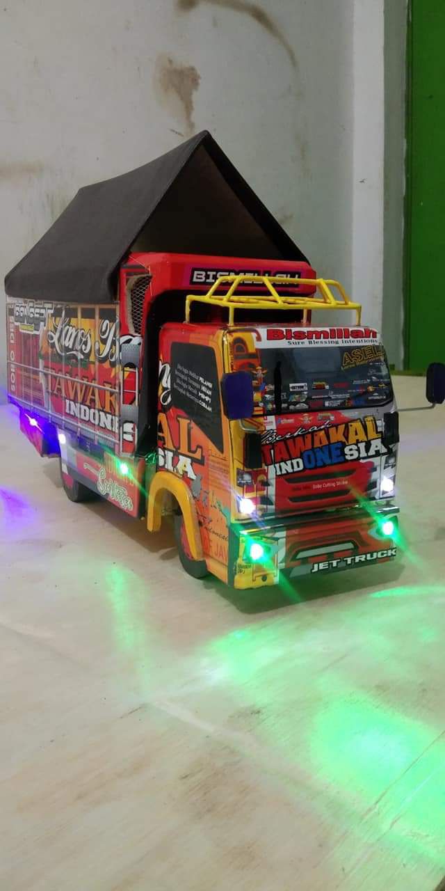 Roda Miniatur truk oleng dari kayu diameter 5 cm isi 12 roda | Lazada ...