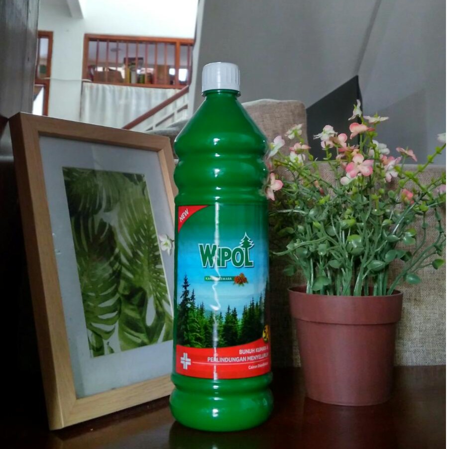 Wipol Karbol Cemara Botol 750 ml Pouch 750ml | Lazada Indonesia