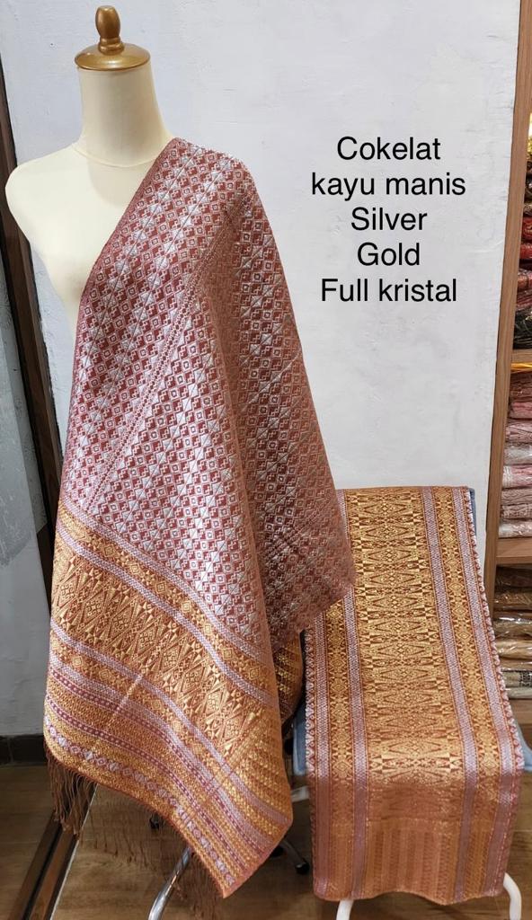 KAIN SONGKET WANITA MOTIF TUMTUMAN FULL KRISTAL TANPA SAMBUNGAN ...