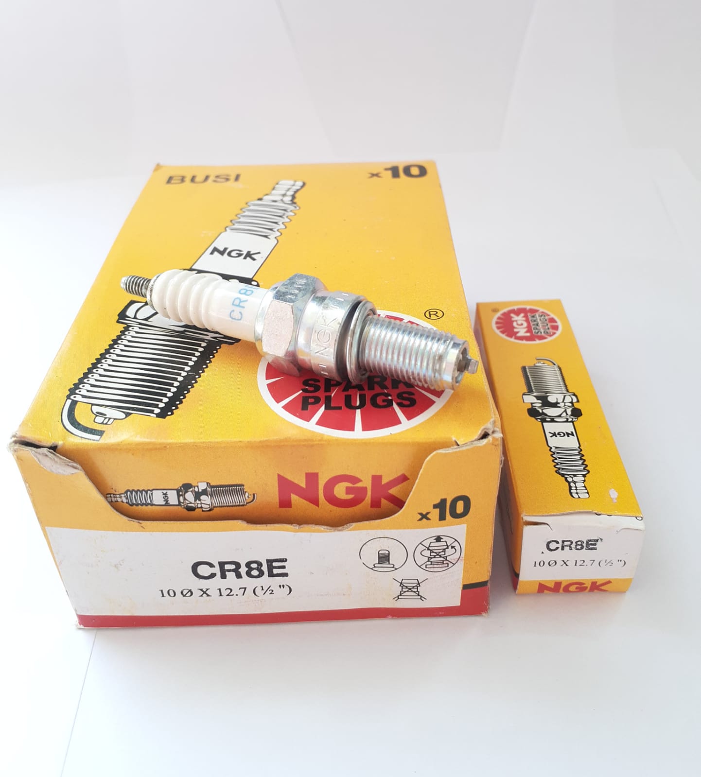 Busi NGK satria fu CR8E CB150R CBR PCX 150 VIXION MX KING FREEGO LEXI AEROX NMAX SONIX GSX GTR ...