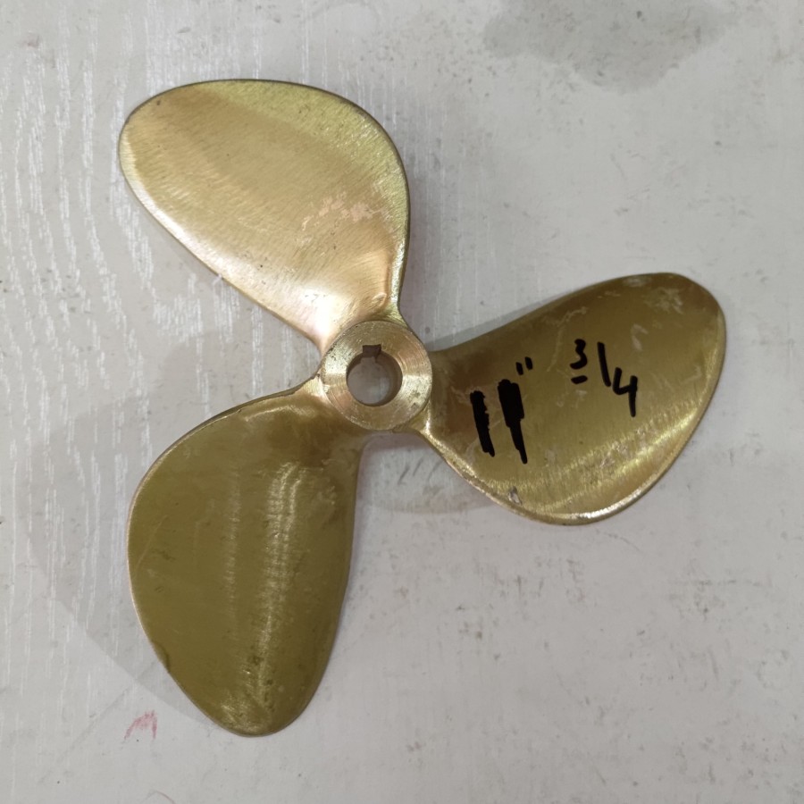 Wheel Propeller Kipas Perahu Kuningan 3 Daun Bawal 11 inchi Tipe As 3/4 ...