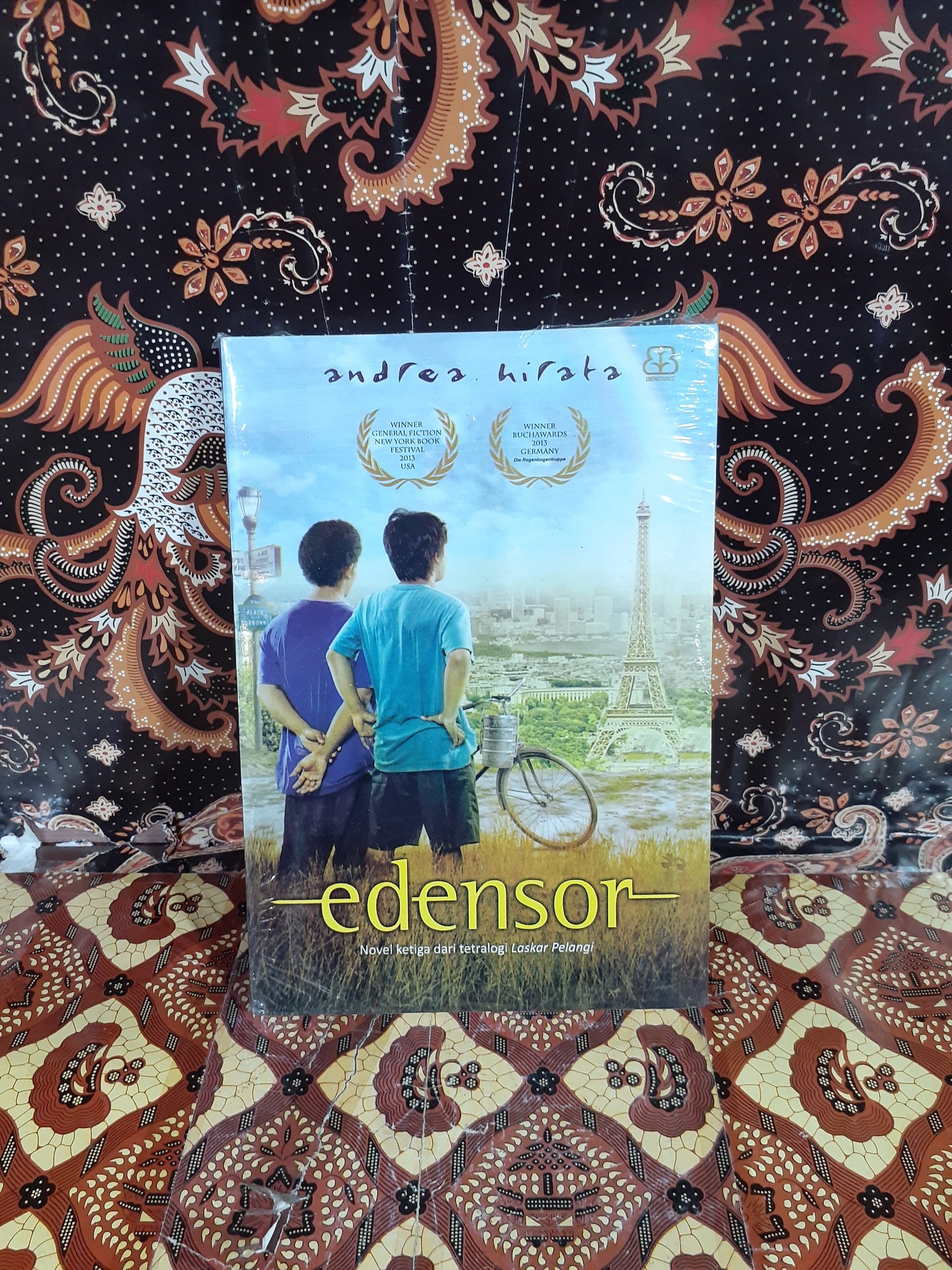 NOVEL EDENSOR NOVEL KETIGA DARI TRALOGI LASKAR PELANGI PENULIS : ANDREA ...
