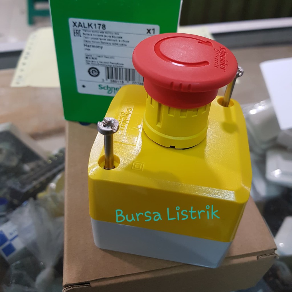 Emergency Stop + Box Lengkap merk Schneider XALK178 sesuai foto ...