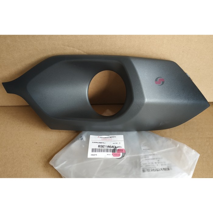 Cover Fog Lamp L Mitsubishi New Pajero Sport (genuine part) 8321A643 ...