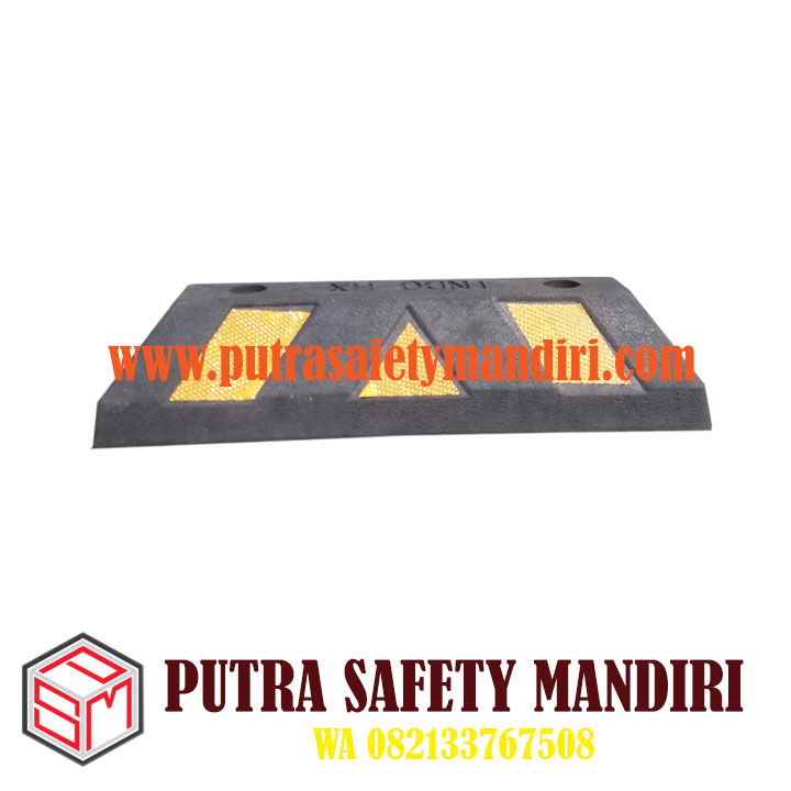 RUBBER WHEEL STOPPER PENAHAN RODA BAN PARKIR UKURAN 55 X 15 X 8 CM ...