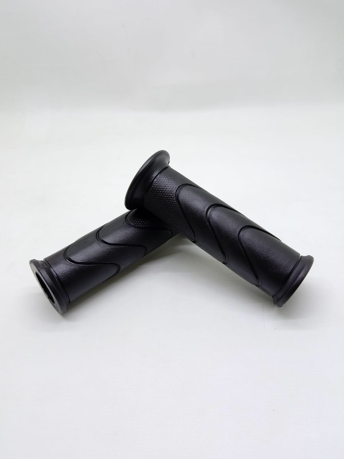 HANDGRIP STANDAR YAMAHA DAN HONDA UNIVERSAL BUAT SEMUA MOTOR | Lazada ...