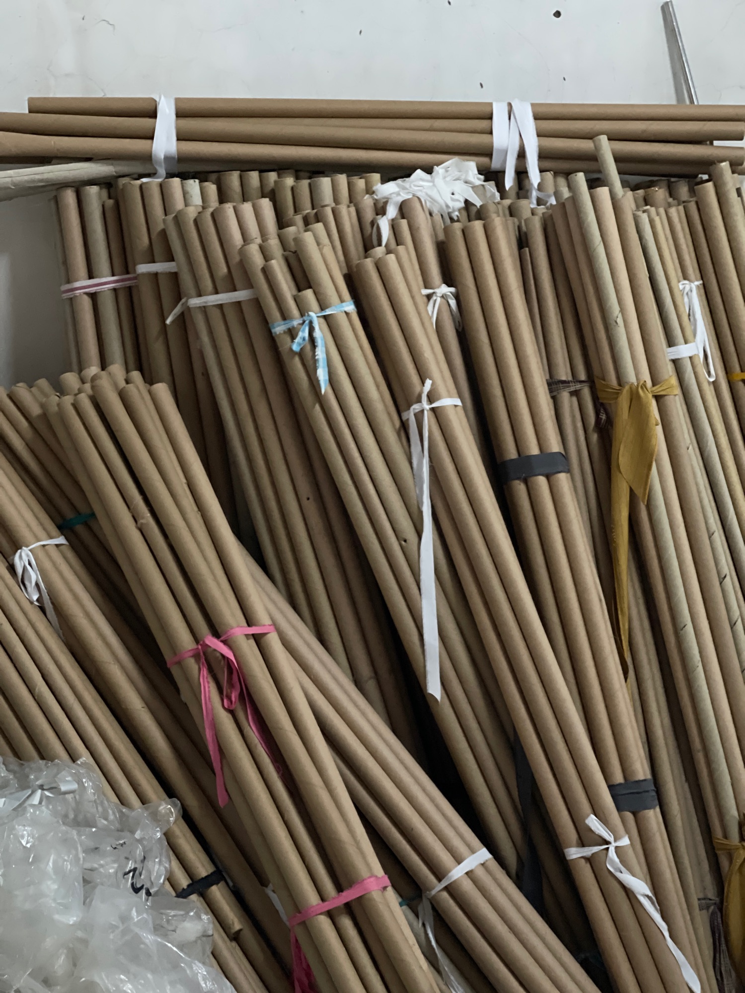 Kertas karton roll gulungan bahan bekas konfeksi | Lazada Indonesia