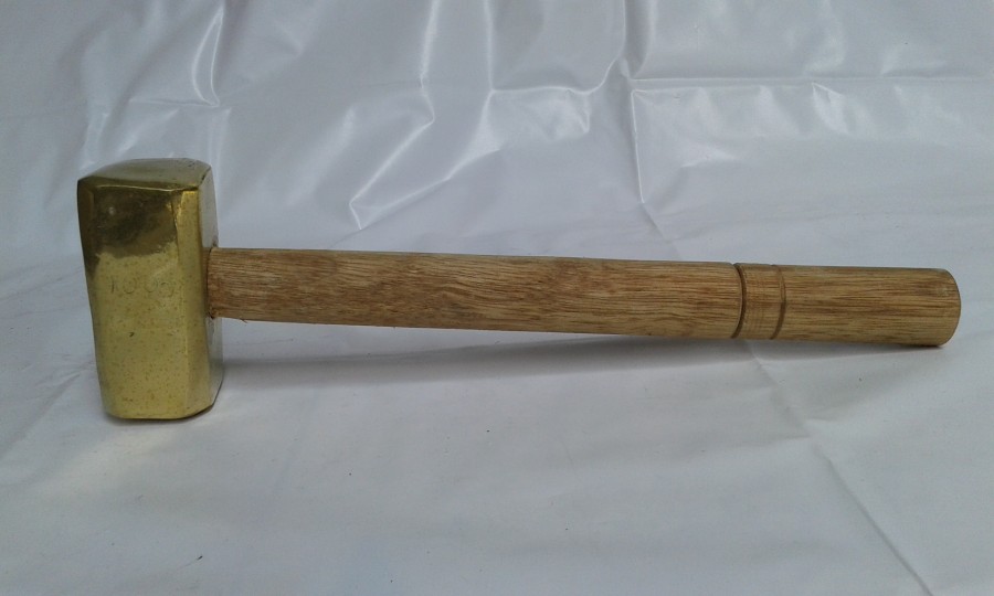 MTC palu kuningan gagang kayu (brass hammer) 3 kg | Lazada Indonesia