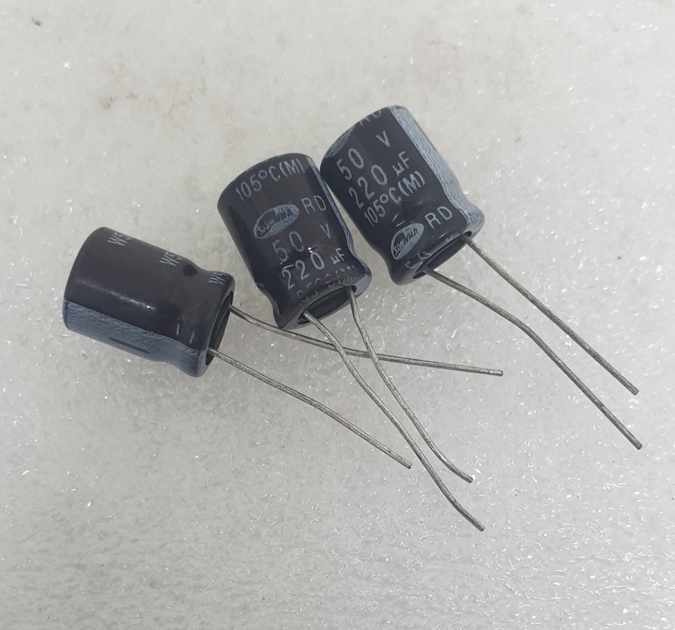 Elco Capacitor 220uf 50v Samwha Original | Lazada Indonesia