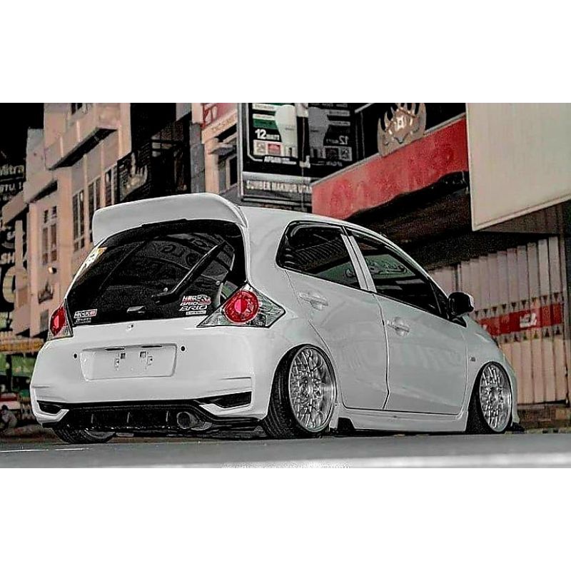 Honda Brio Stance