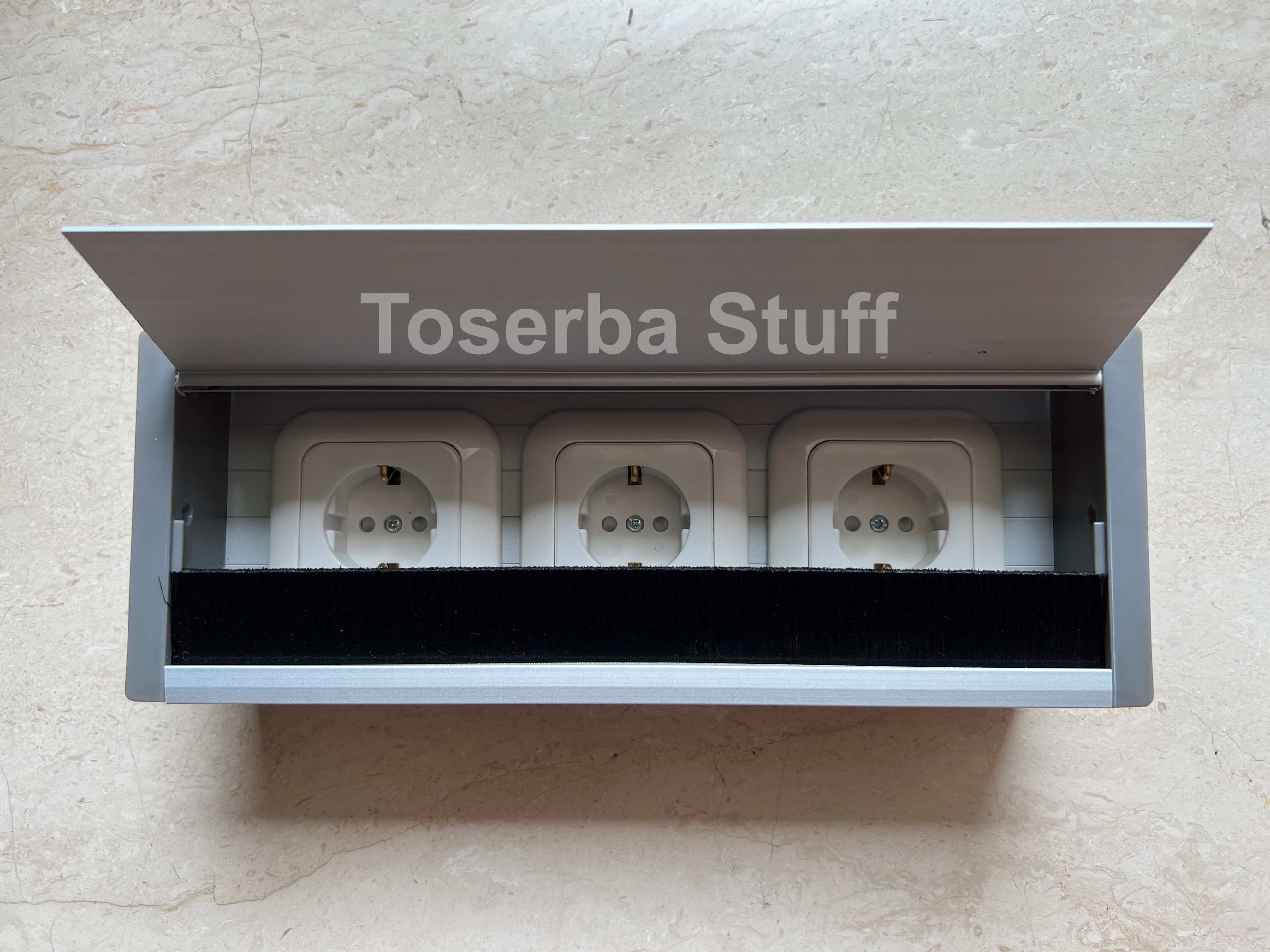 GROMMET STOP KONTAK MEJA FLIP TOP COVER MEJA RAPAT MEETING ISI 3 LUBANG ...