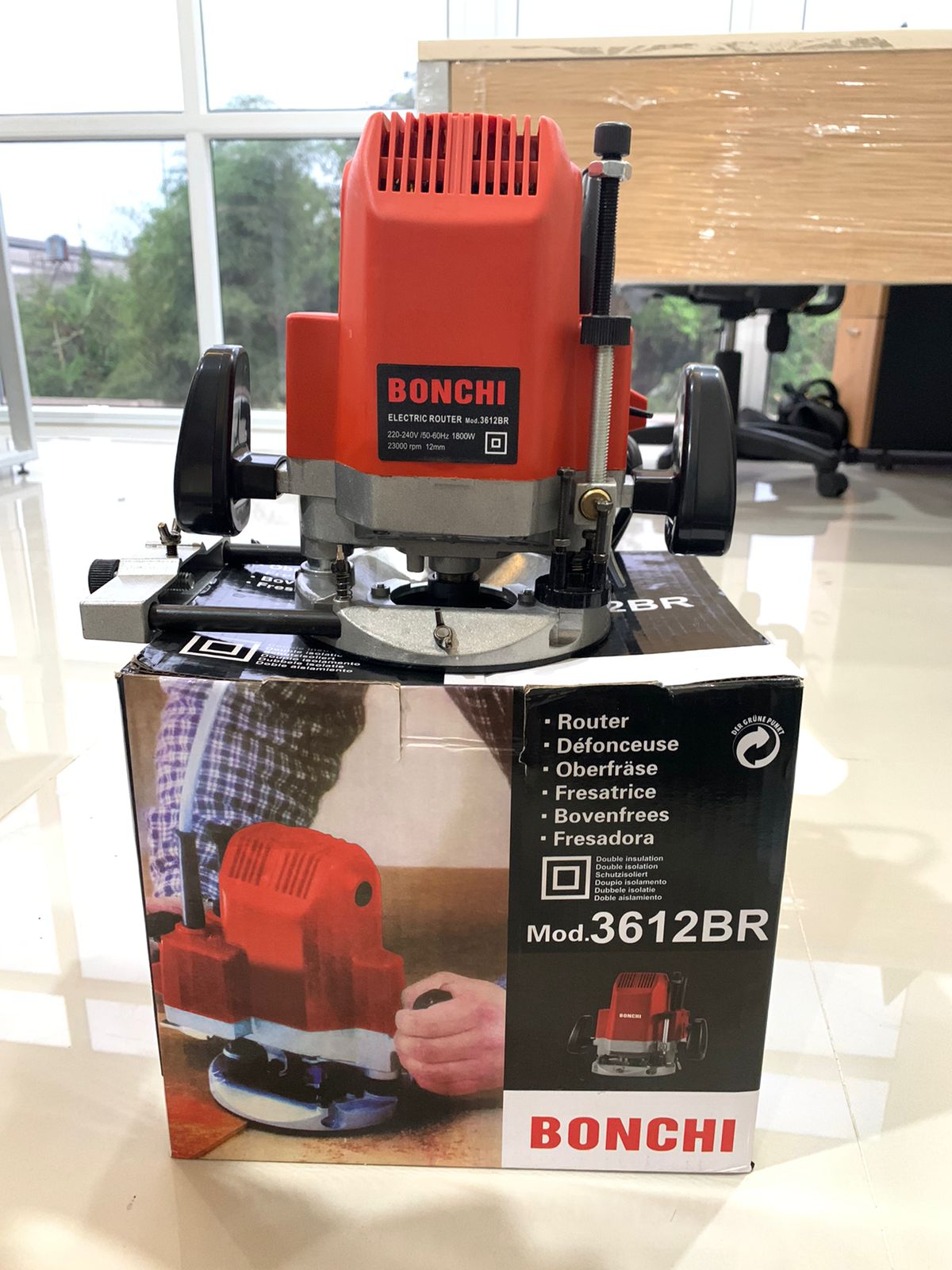 Mesin Profil Besar / Mesin Router BONCHI trimmer router Profil Kayu 6mm ...