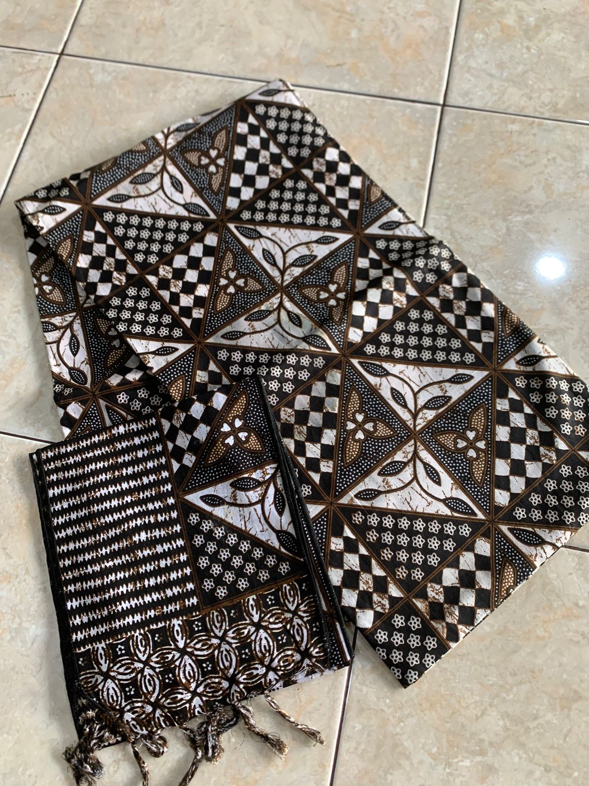 KAMEN BATIK BALI PLUS SELENDANG - KAMEN LEMBARAN | Lazada Indonesia