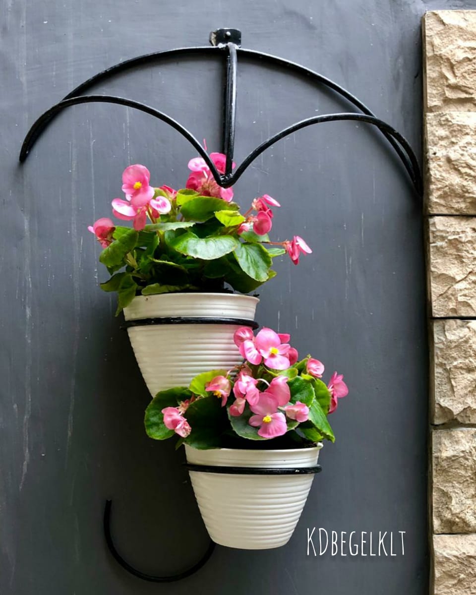 standing pot dinding model payung / rak bunga besi tempel dinding ...