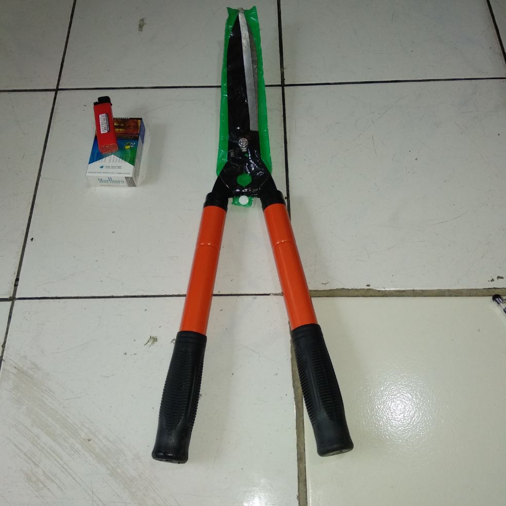 Gunting Rumput 10" Taiwan Model Tarik / Gunting pagar 10" | Lazada ...