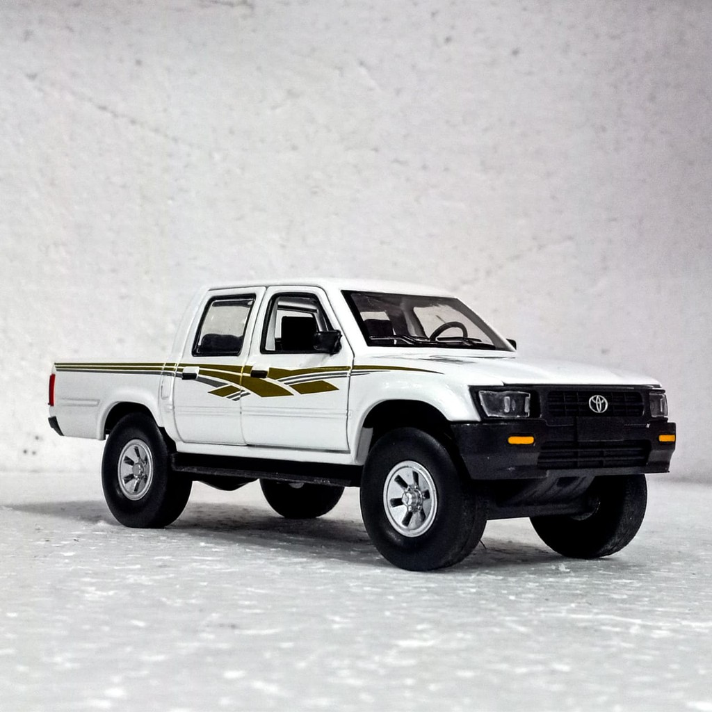 Mobil Mainan Miniatur Die Cast Mobil Jackiekim Toyota Hilux Tipe Pickup ...