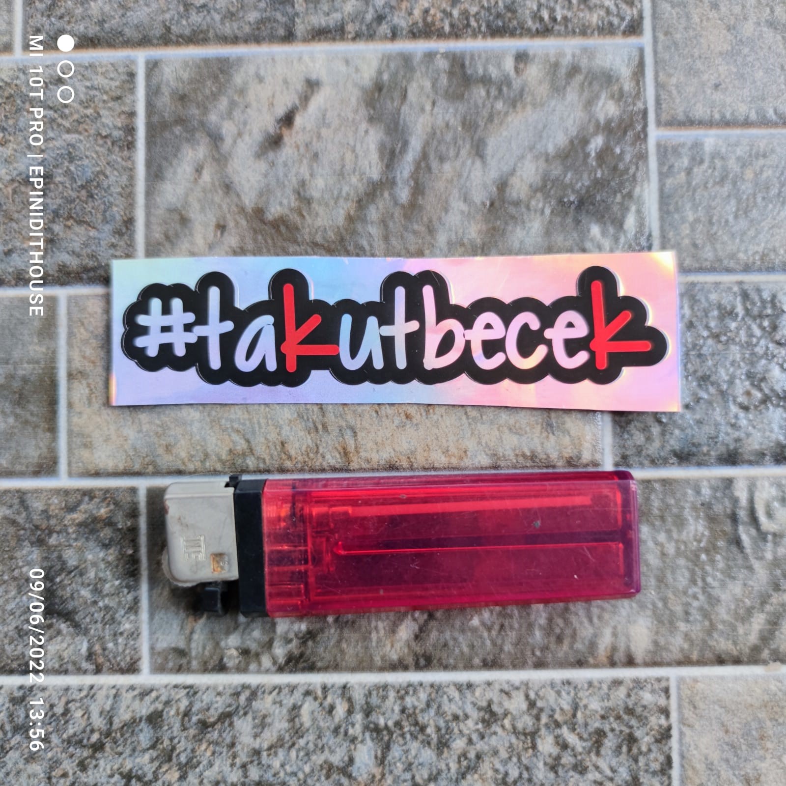 Stiker takut becek Kata Viral FYP Hologram Rainbow Motor Helm HP Case ...