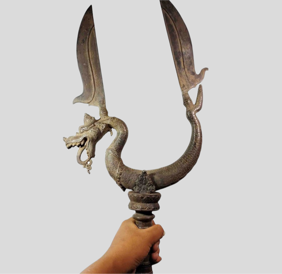 Koleksi Antik Tombak Pataka Sang Hyang Naga Baruna Model Lawasan ...