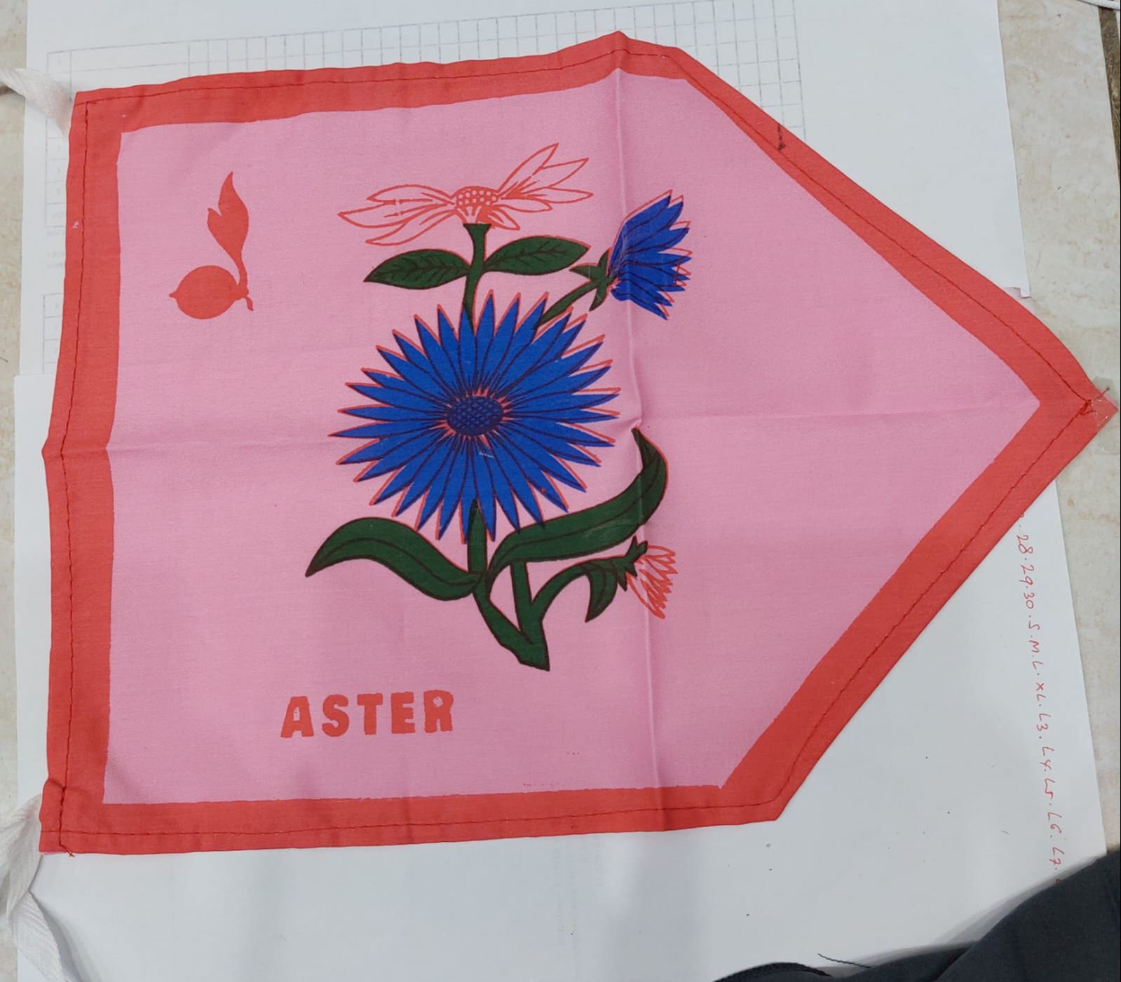 [Toko Juara Kelas] Bendera Tanda Regu Bunga - Bendera BungaPramuka ...