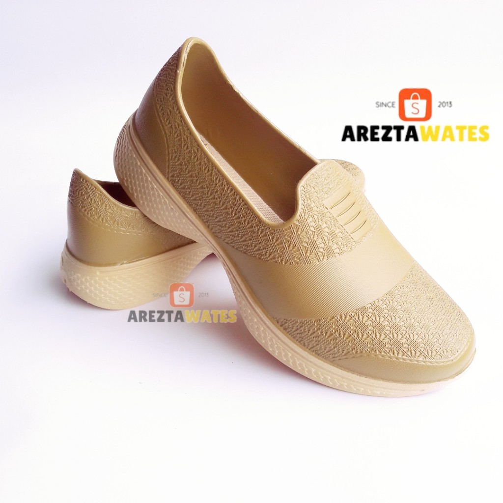 Sepatu karet wanita slip on Yumeida LD 9111L | Lazada Indonesia
