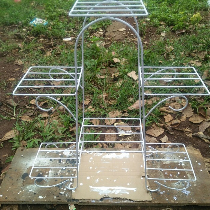 rak pot bunga 6 susun besi 8 inci | Lazada Indonesia