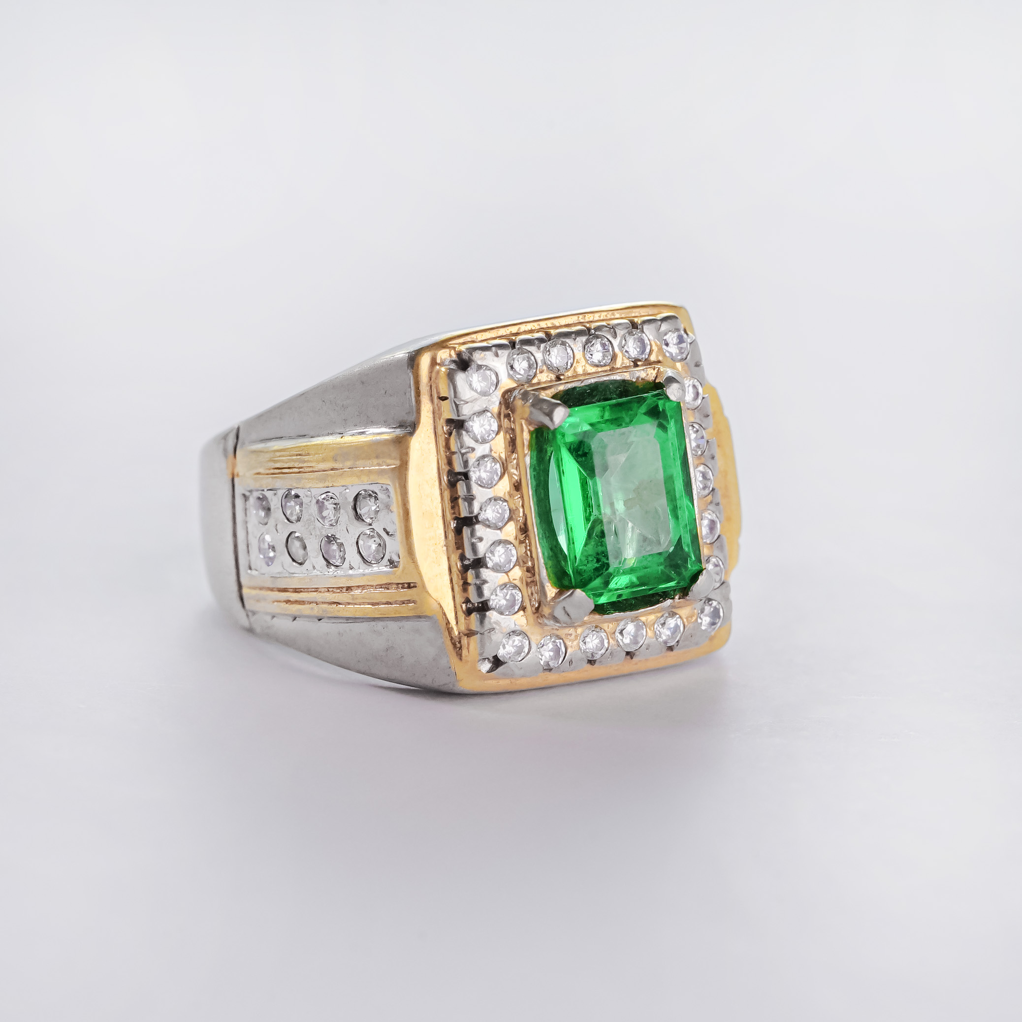 PERMATA GREEN BERYL CUTTING 23.2 ( Species Zamrud Colombia) | Lazada ...