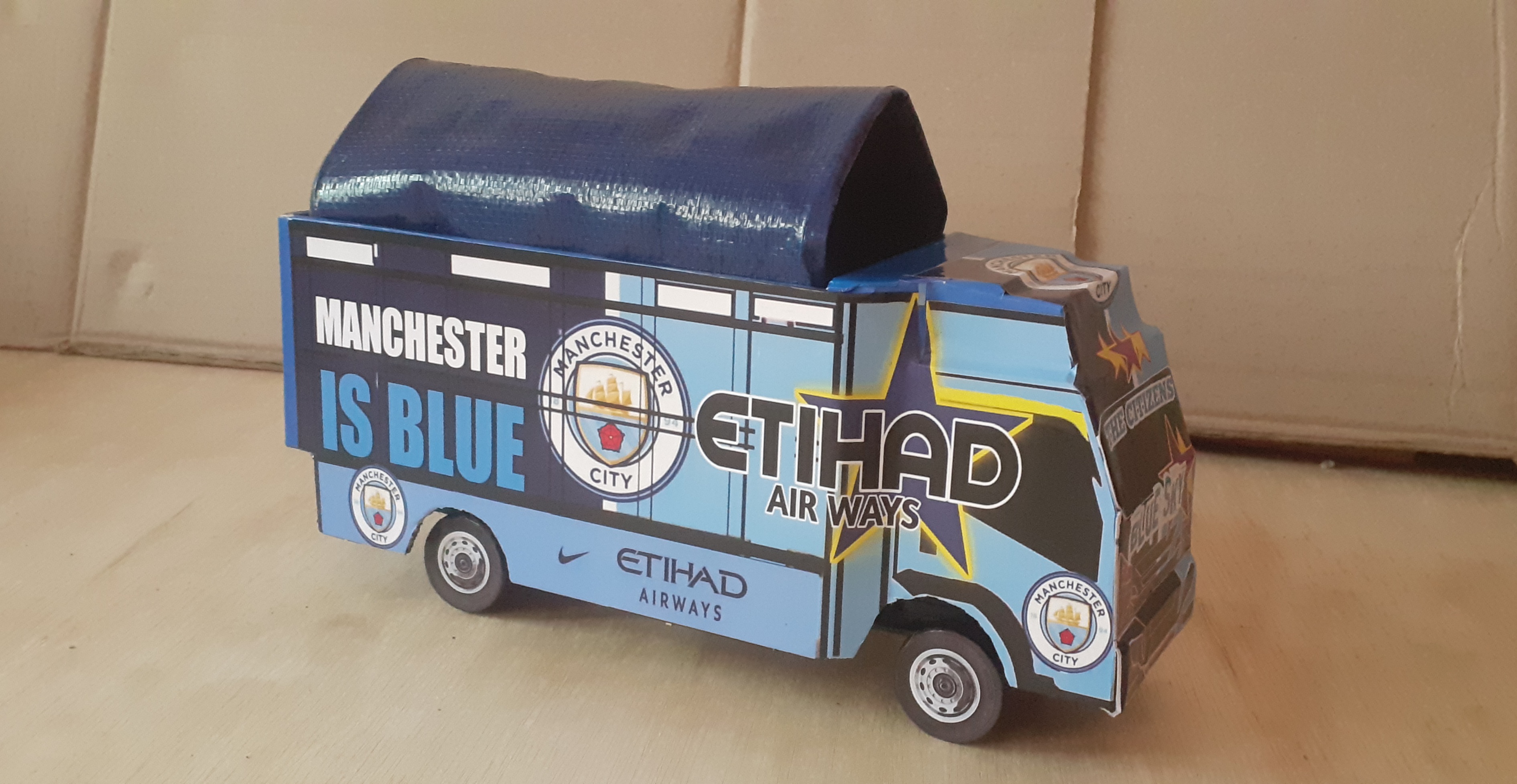 Truck Oleng Miniatur New Version Livery Manchester City | Lazada Indonesia