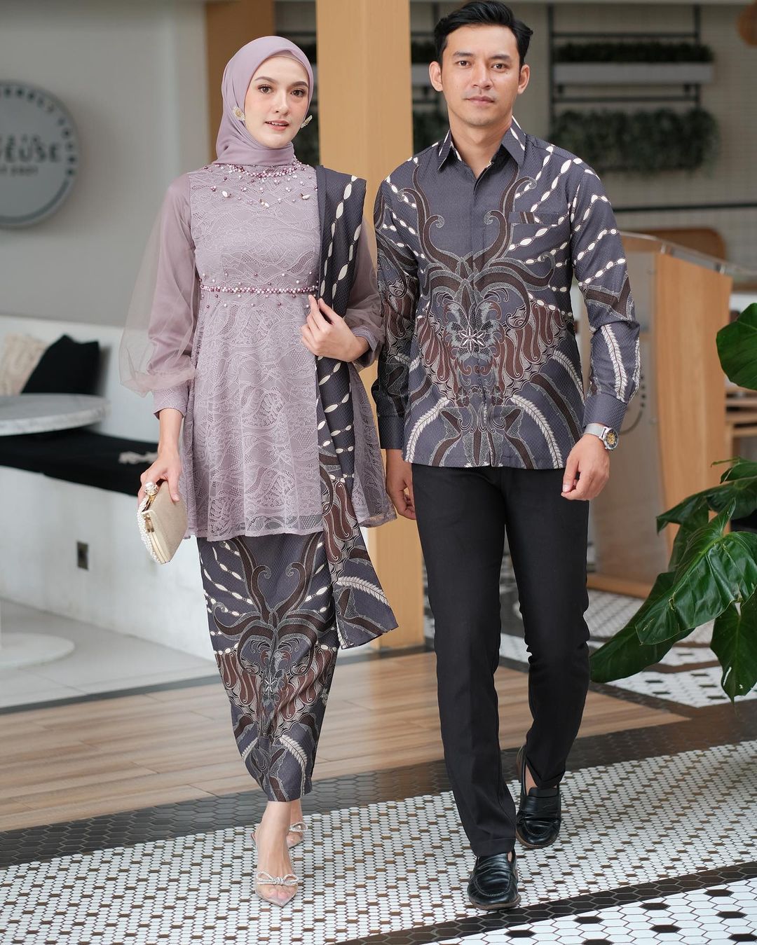 Kebaya Couple Nadine Modern / Kebaya brukat modern / Kebaya couple ...