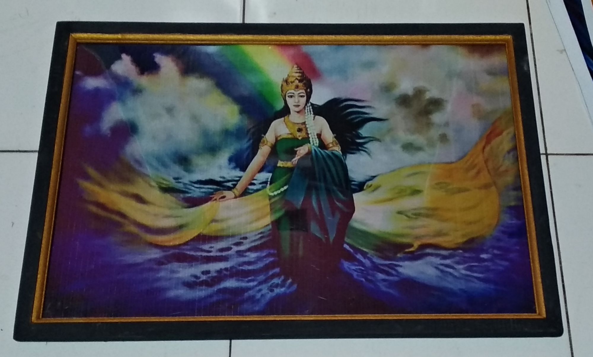 hiasan dinding lukisan cetak kanjeng ratu NYI loro kidul pelangi ...