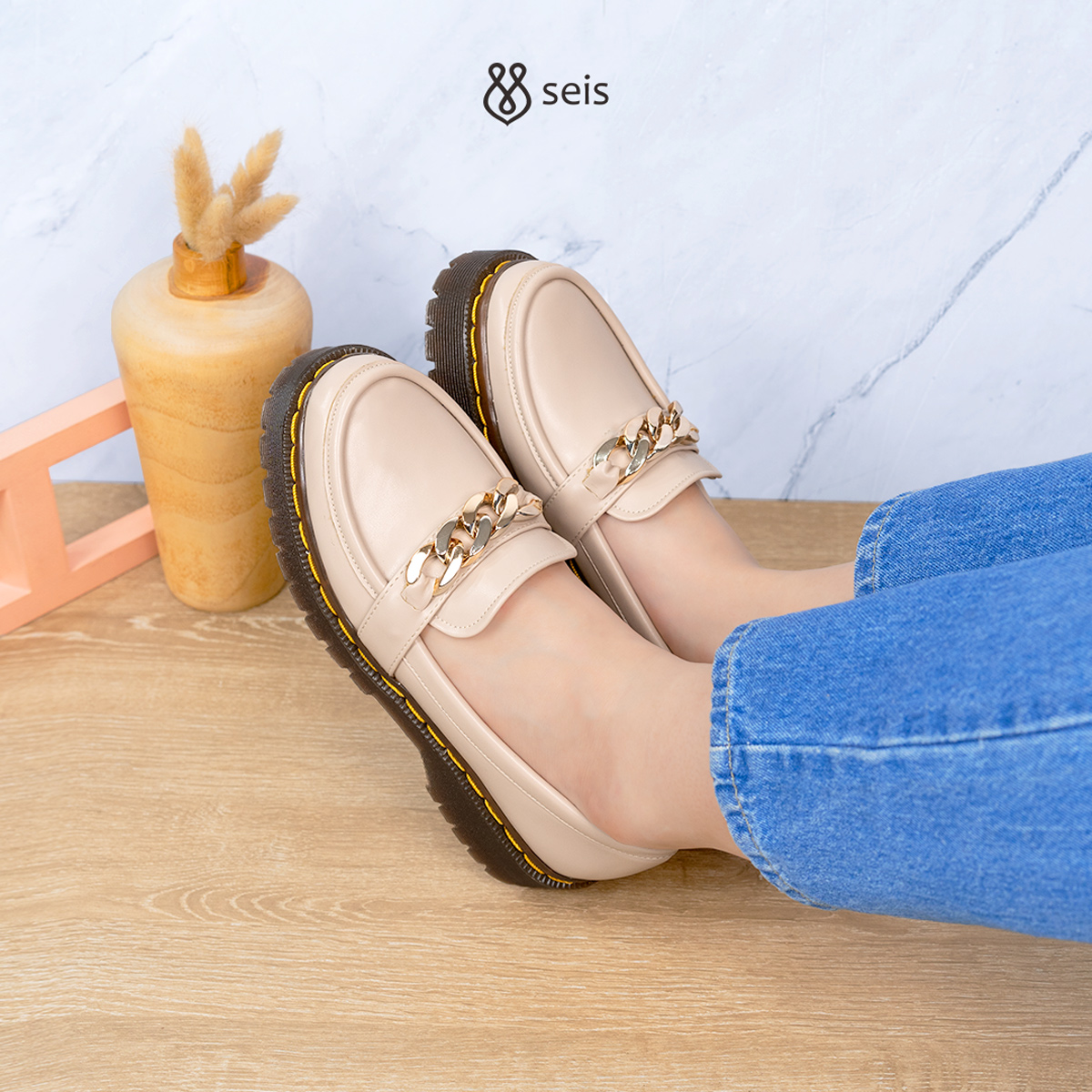 SEIS Alfa Sepatu Docmart Wanita / Loafers Wanita | Lazada Indonesia