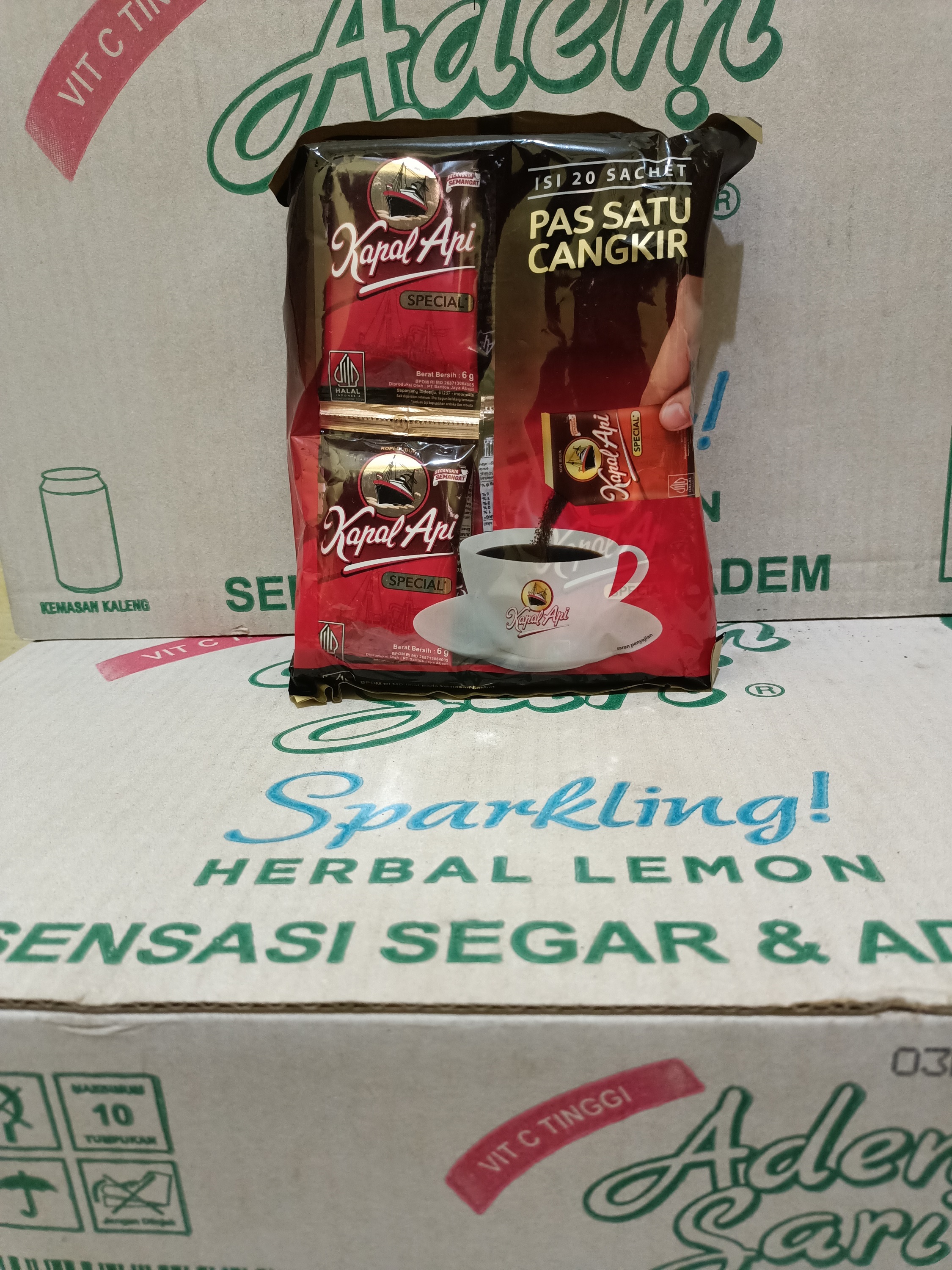Paket Kopi Kapal Api 20 Bungkus - KAPAL API Special 1 Bag (20 x 6 gr ...