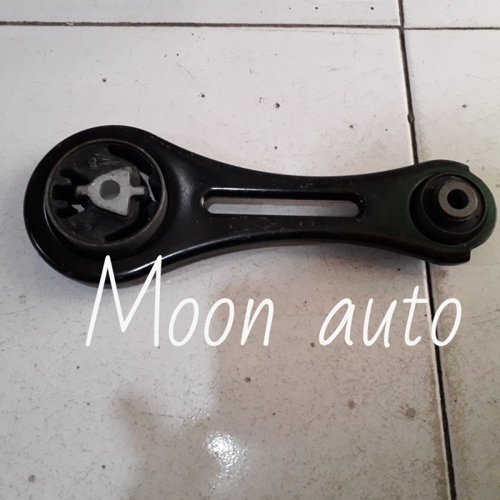 Engine mounting tengah mitsubishi xpander. | Lazada Indonesia