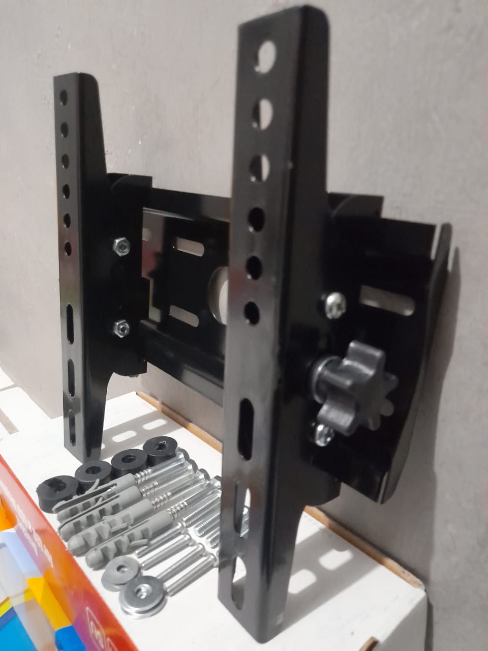 bracket tv led 14 sampai 43 inch vesa 20x20 | Lazada Indonesia