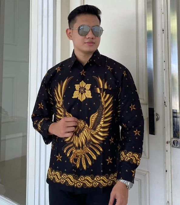 MATA ELANG / Kemeja Batik Dasar Hitam / Kemeja Batik Pria Lapis Furing ... MATA ELANG / Kemeja Batik Dasar Hitam / Kemeja Batik Pria Lapis Furing ...