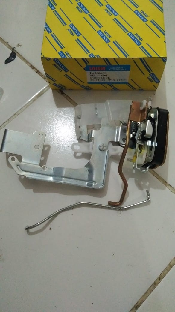 Door Lock Kunci Pintu Samping Kiri Canter PS125 Turbo MK434981 Laisin ...
