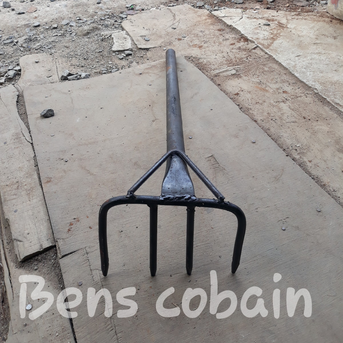 Cangkrang Garukan Sampah 50cm Garpu taman Garukan Sampah | Lazada Indonesia