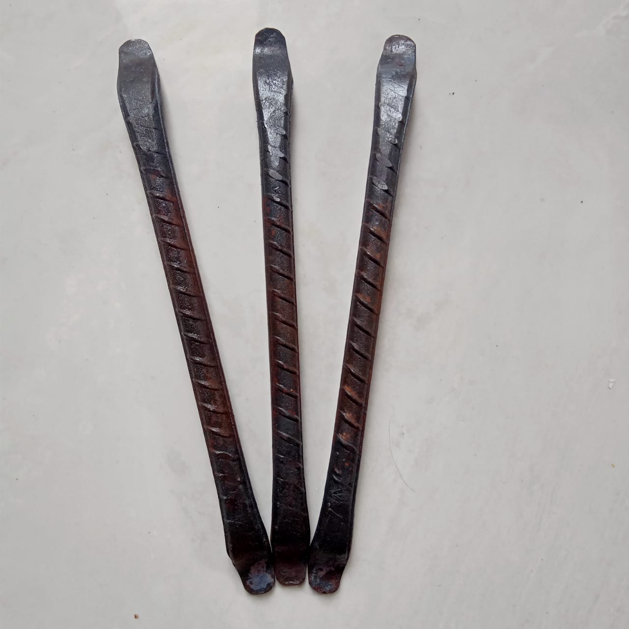 Congkelan Ban Motor Alat Pembuka Ban Bahan Besi Ulir isi 3pcs | Lazada ...