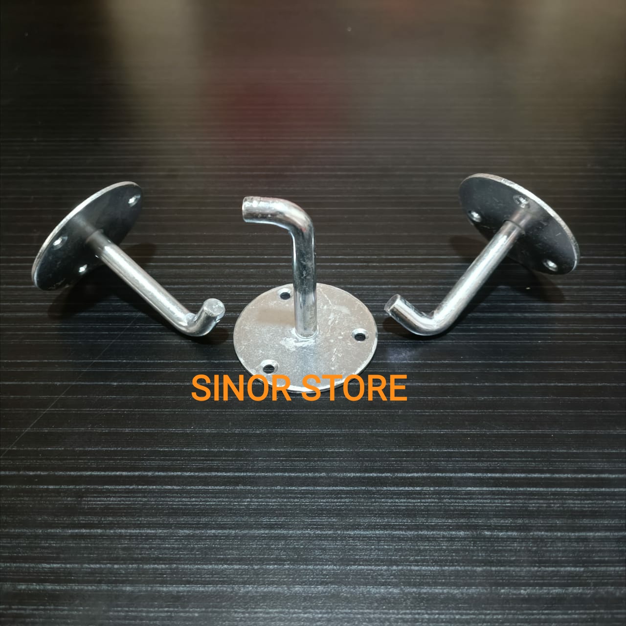 Hanger Apar Gantungan Apar CO2 Tabung Pemadam Kebakaran Api | Lazada ...