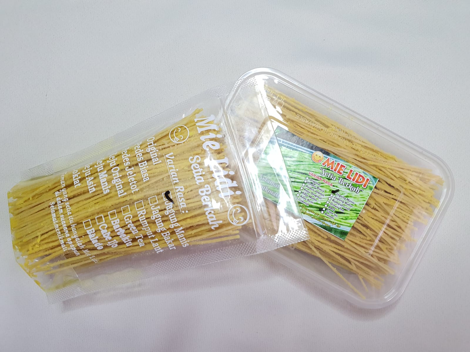 Mie Lidi Varian Rasa Jagung Manis Jagung Bakar Ukuran 120gr dan Box 500ml | Lazada Indonesia