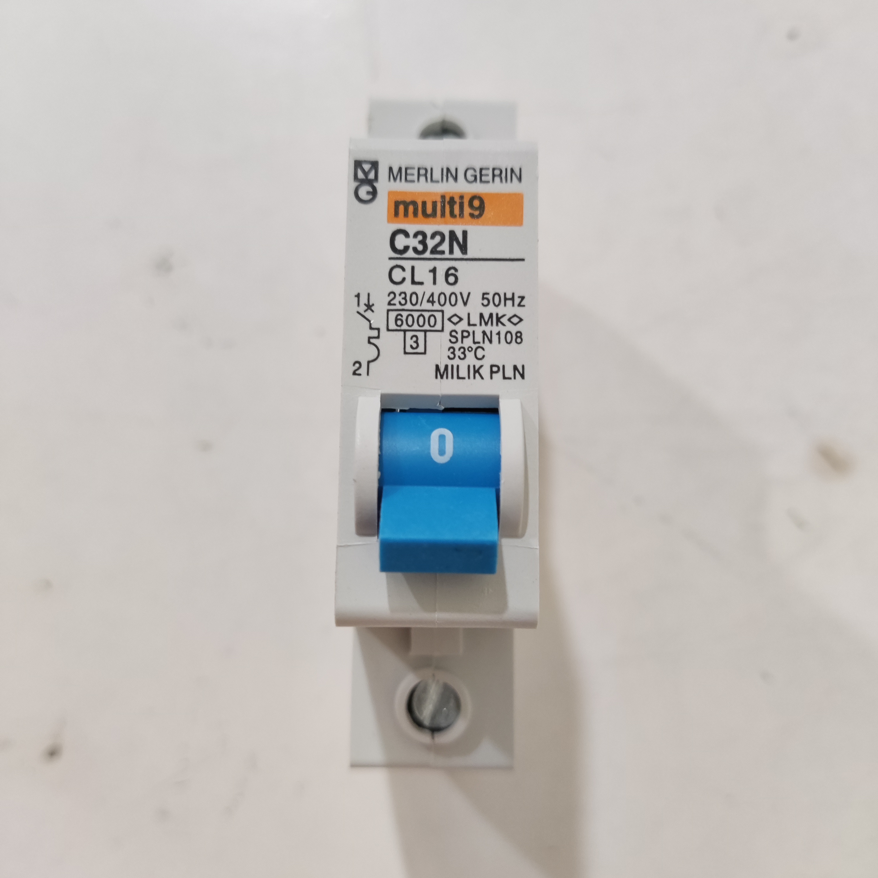 MCB MG Merlin Gerin Biru Multi9 2A, 4A, 6A, 10A, 16A Ampere | Lazada ... MCB MG Merlin Gerin Biru Multi9 2A, 4A, 6A, 10A, 16A Ampere | Lazada ...