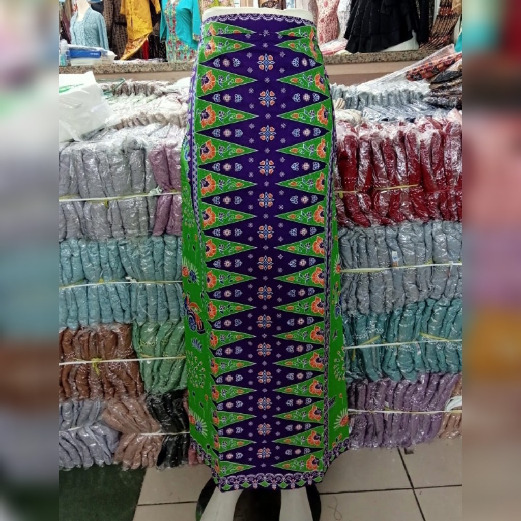 ROK BATIK PUCUK REBUNG/ROK TUMPAL BATIK BETAWI/ROK TUMPAL BETAWI/ROK ...