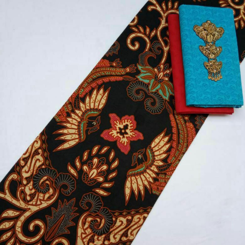 kain batik Pekalongan motif burung cendrawasih batik sogan dasar hitam ... kain batik Pekalongan motif burung cendrawasih batik sogan dasar hitam ...