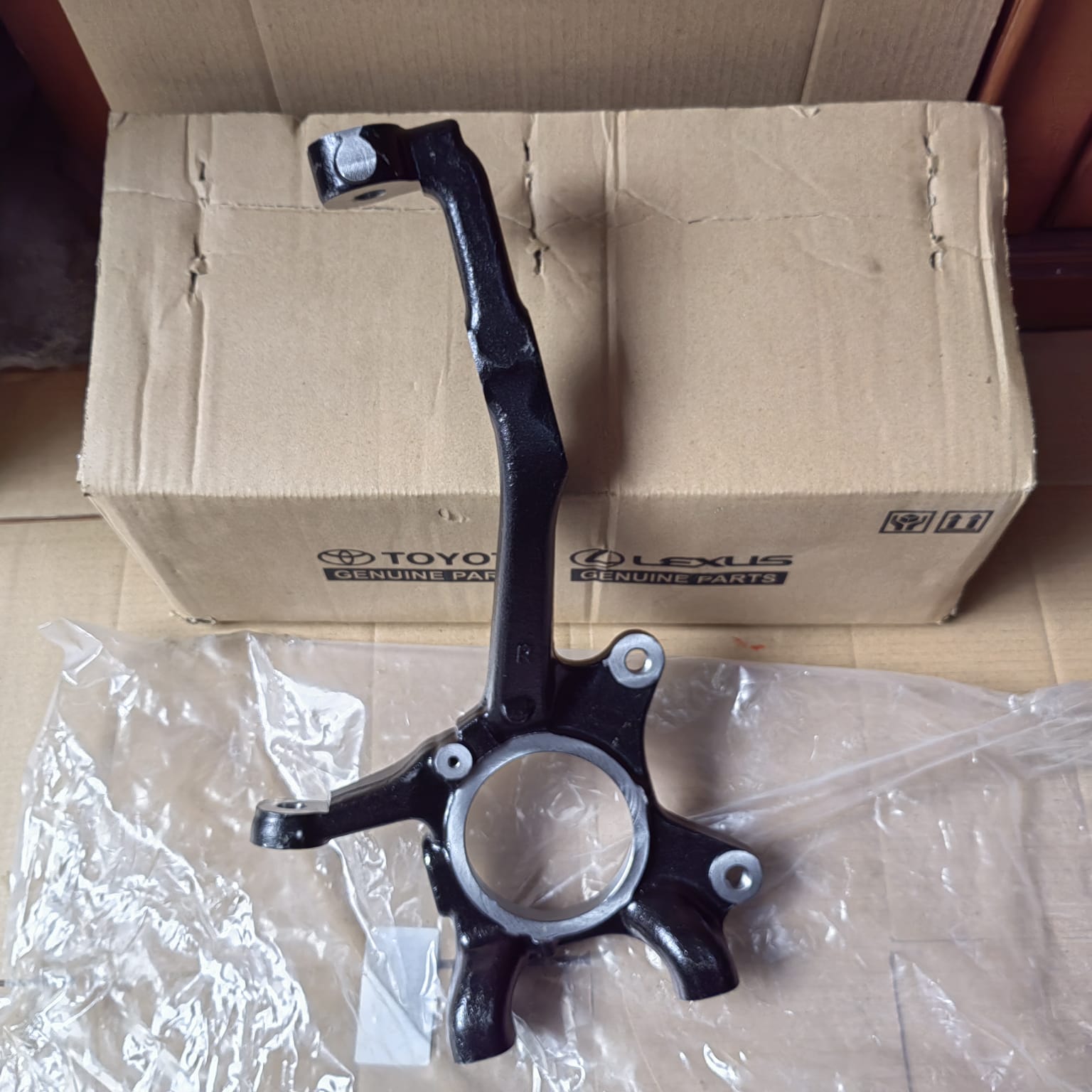 Knuckle Assy RH Kanan Toyota Fortuner VRZ Hilux Revo | Lazada Indonesia