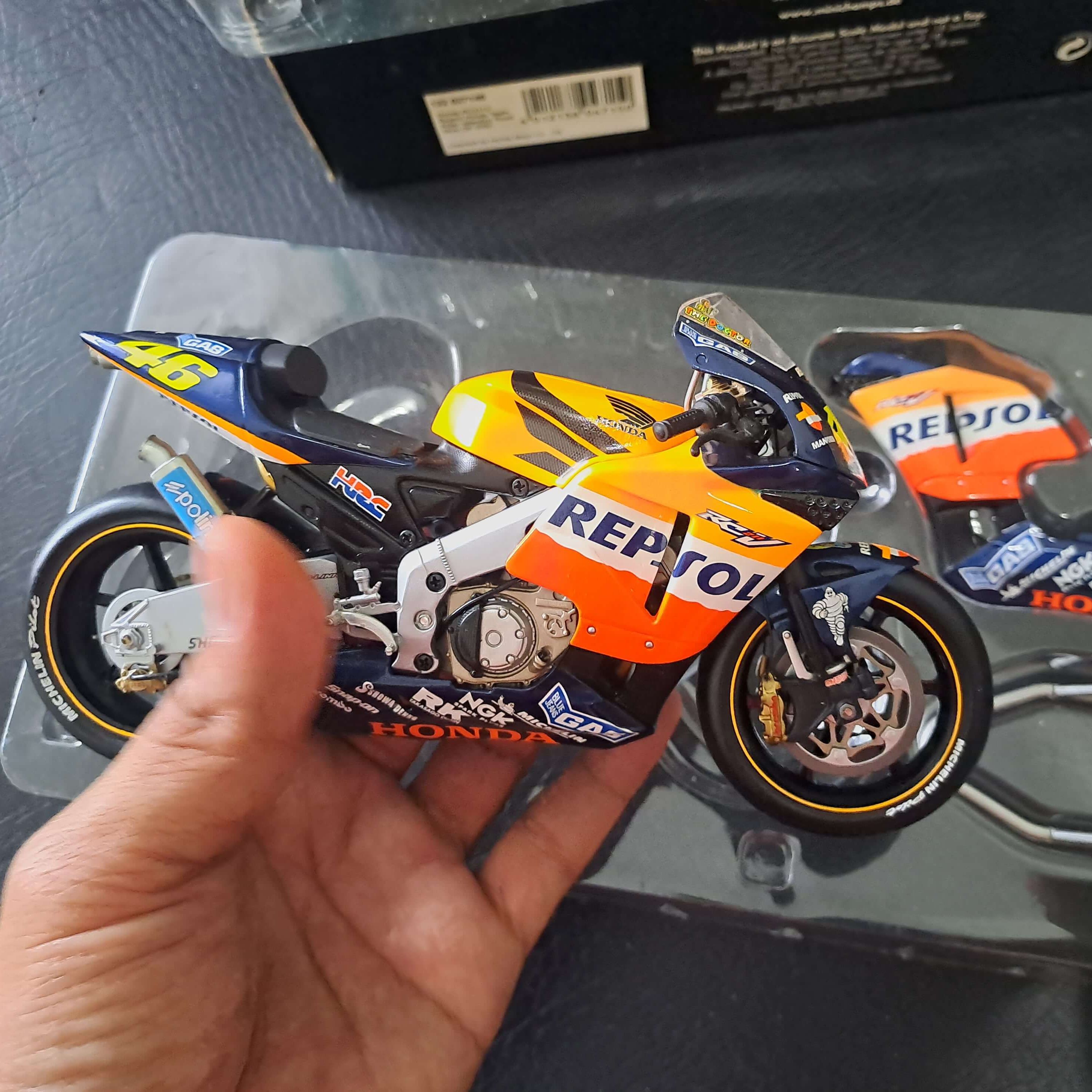 MINICHAMPS BIKE VALENTINO ROSSI 2002 REPSOL #MINIATURE #DIECAST #MOTOGP ...
