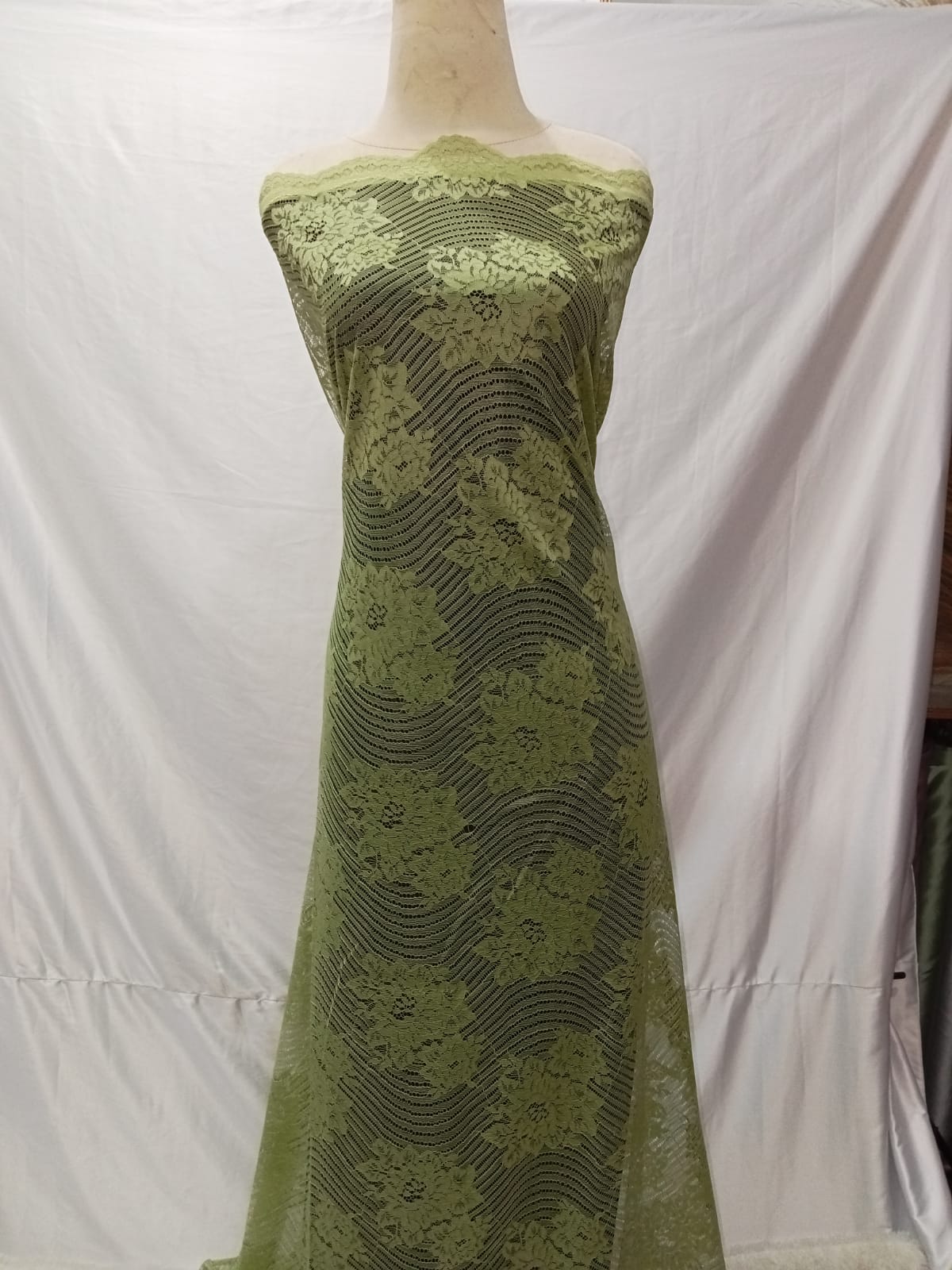 kain kebaya brokat meteran brukat malika, brokat malika modern | Lazada ...