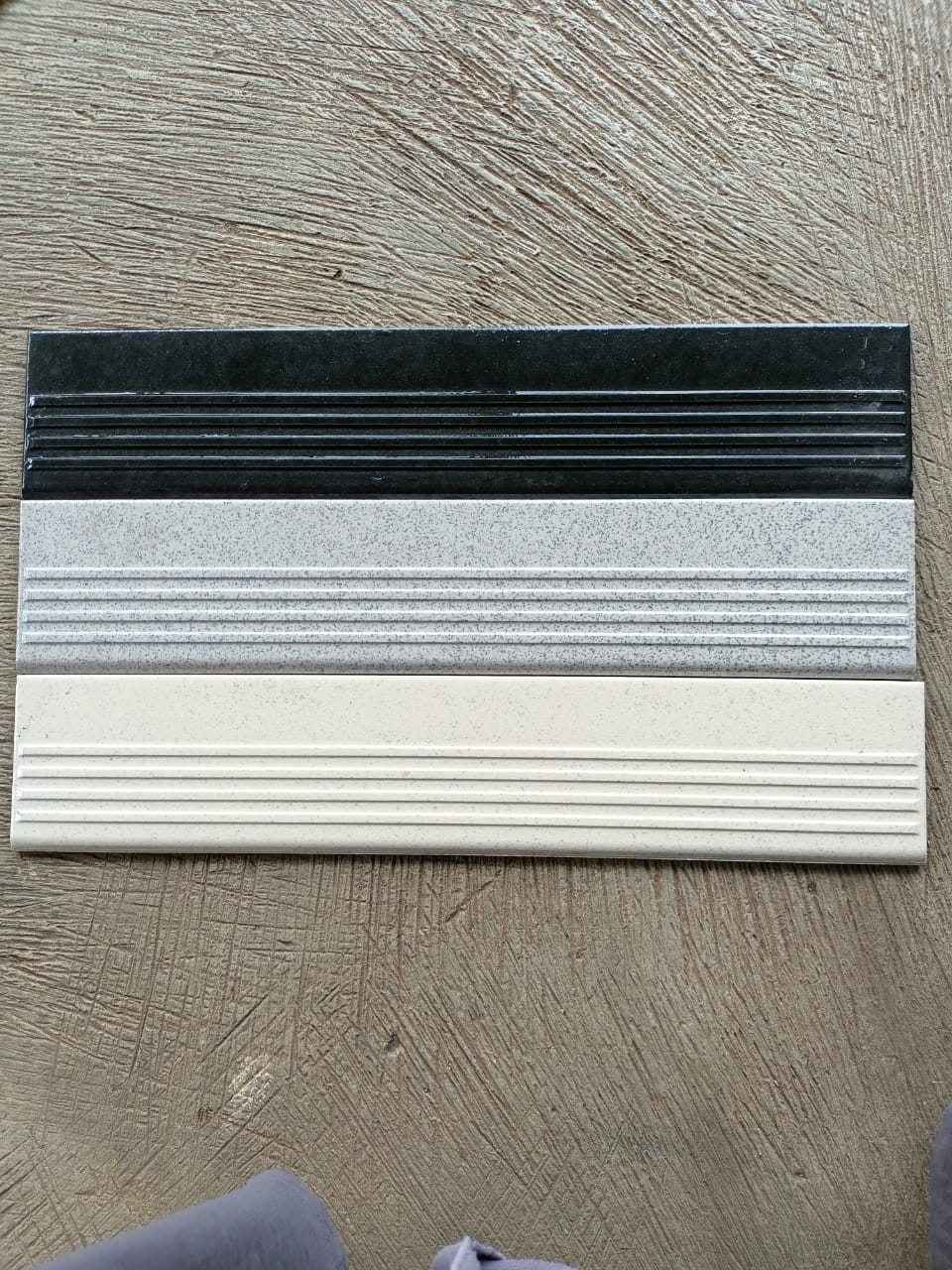 Plint keramik/ step nosing keramik / list keramik ukuran 8x40 cm ...