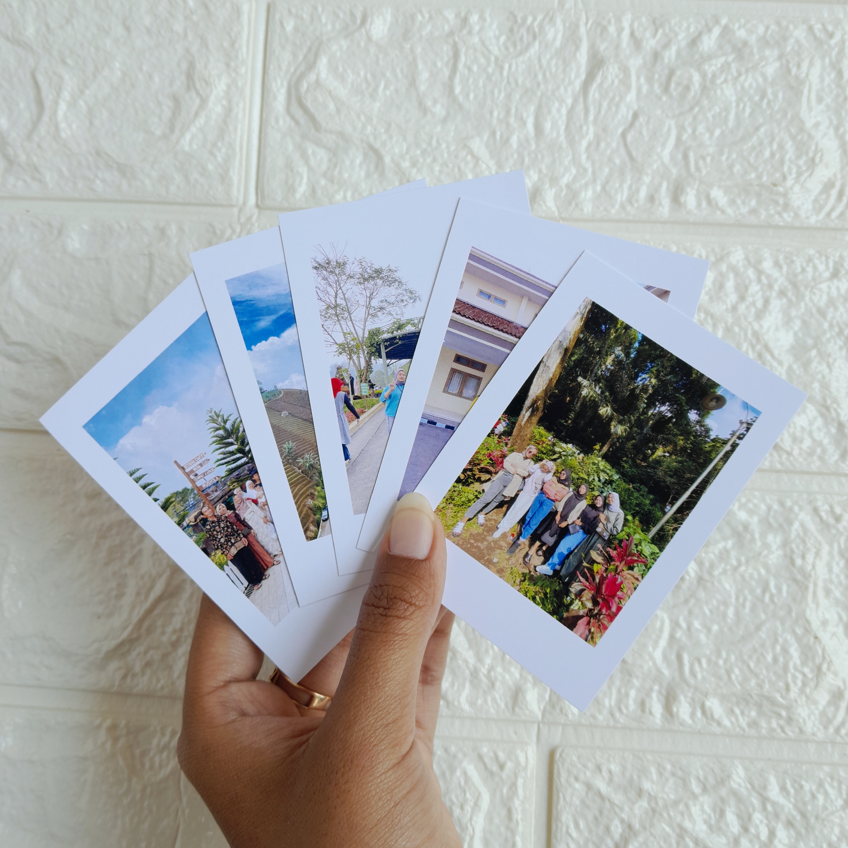 CETAK FOTO POLAROID UKURAN 2R ISI 25 FOTO TANPA PO | Lazada Indonesia