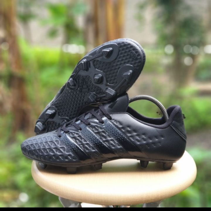 sepatu sepak bola adidas ace made in vietnam komponen kuat murah ...