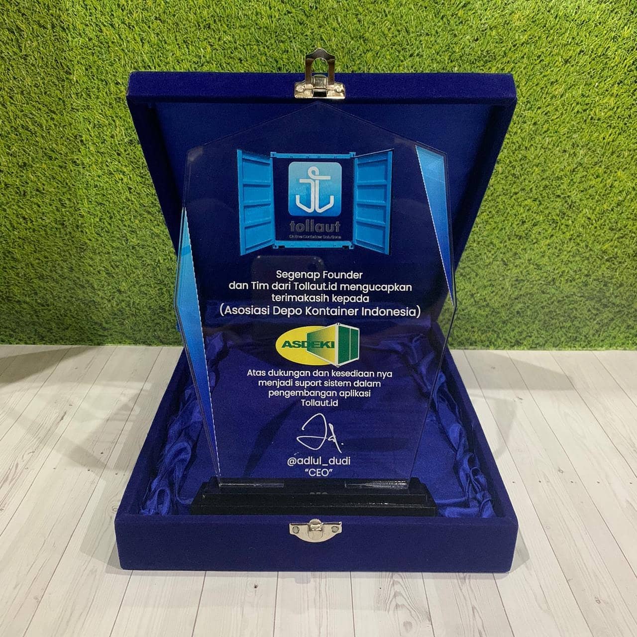 Plakat akrilik (custom design), plakat penghargaan, trophy, piala, kado ...