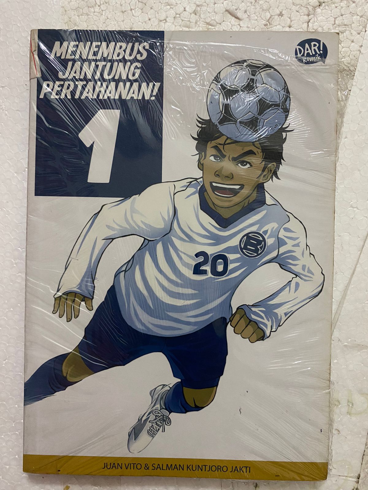 MENEMBUS JANTUNG PERTAHANAN 1 JUAN VITO DAN SALMAN KUNTJORO JAKTI BUKU ...